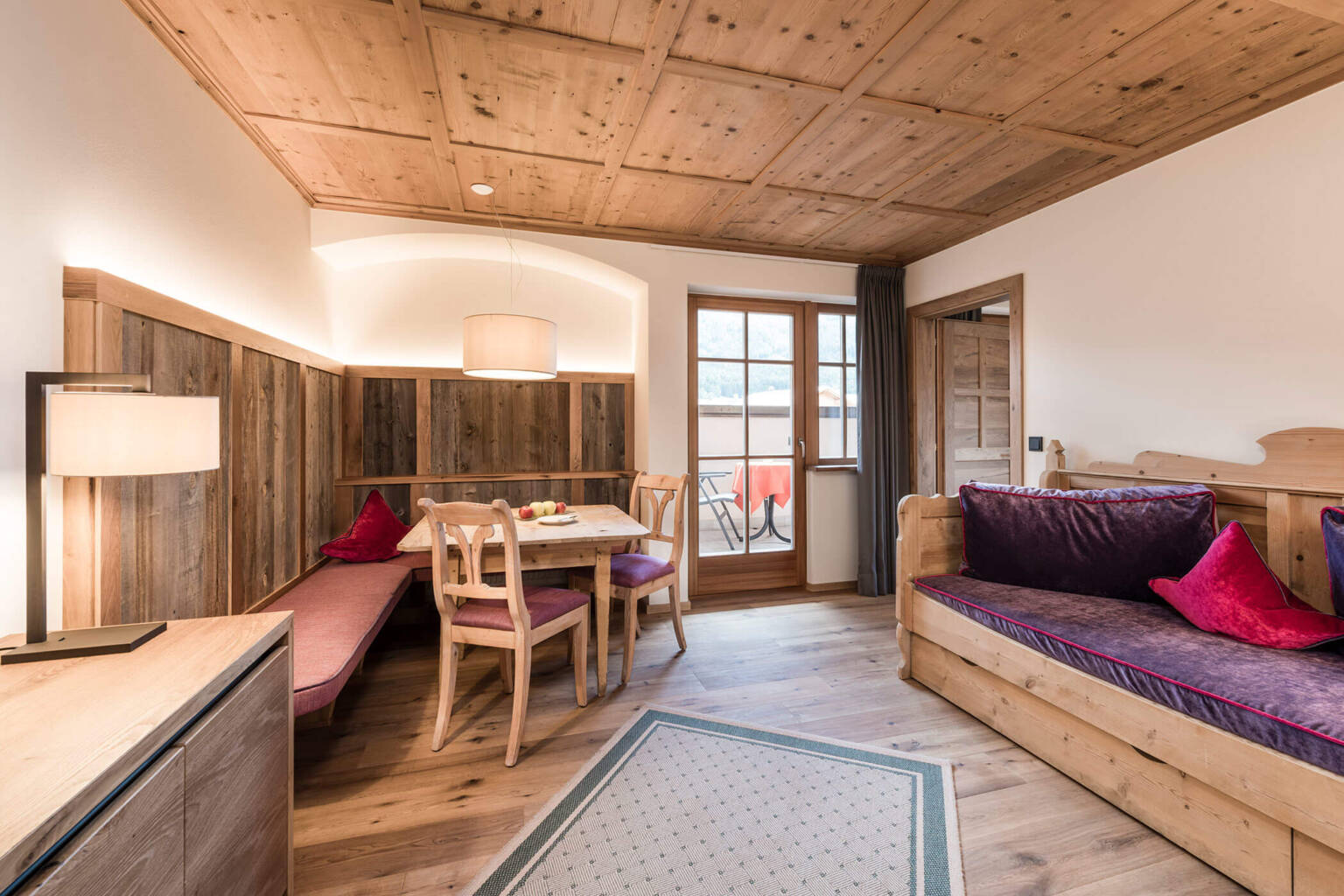 Our rooms & suites at Plan de Corones | Mirabell Hotel